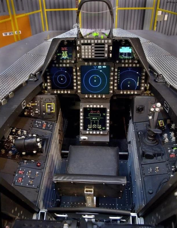 China's bubble cockpit design is exposed, and the J-10C cockpit is ...