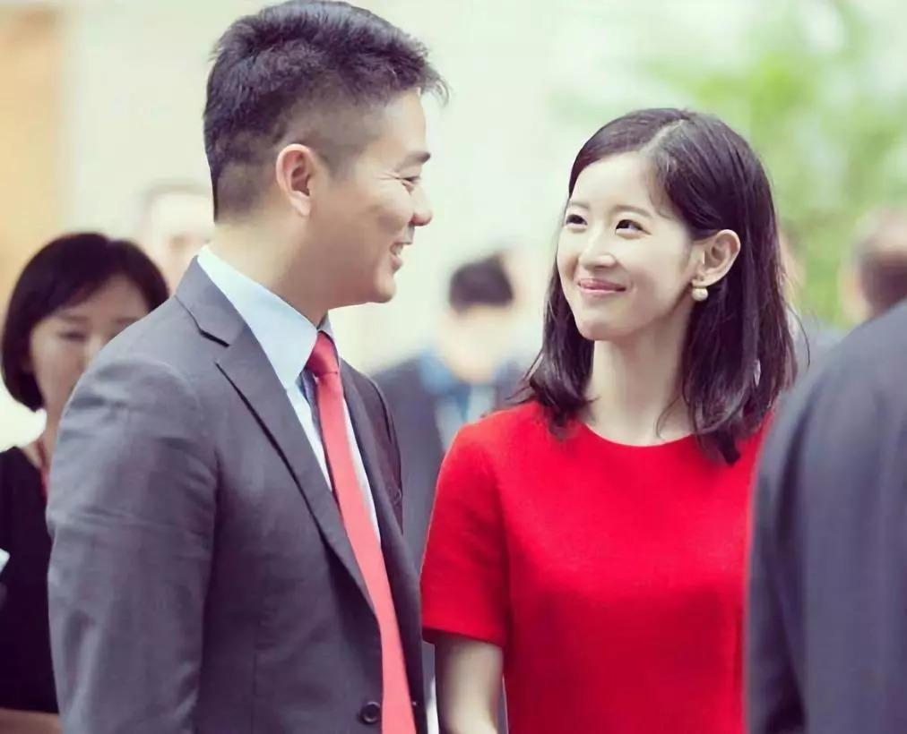 The milk tea sister Zhang Zetian's face is different from two people ...