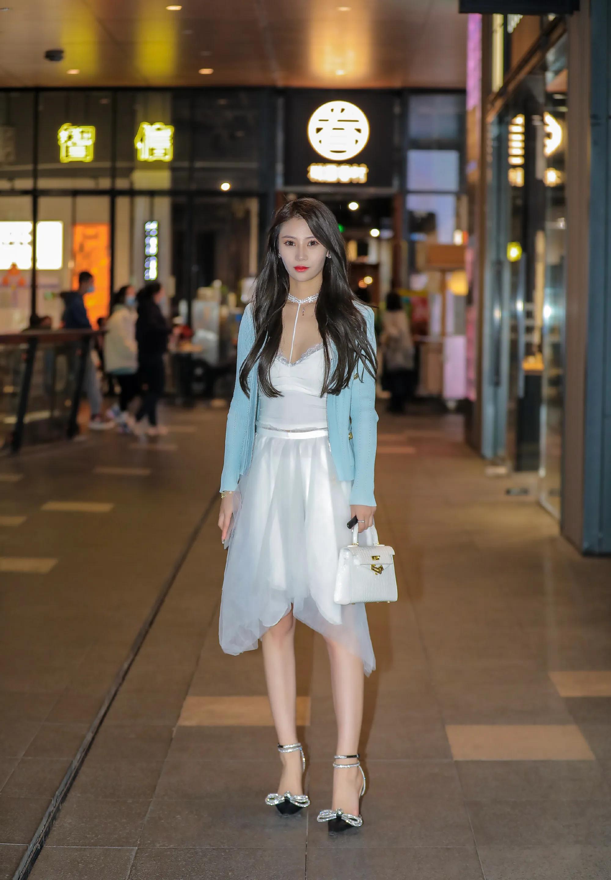 12 sets of Hermes mini Kelly summer wear demonstration - iNEWS