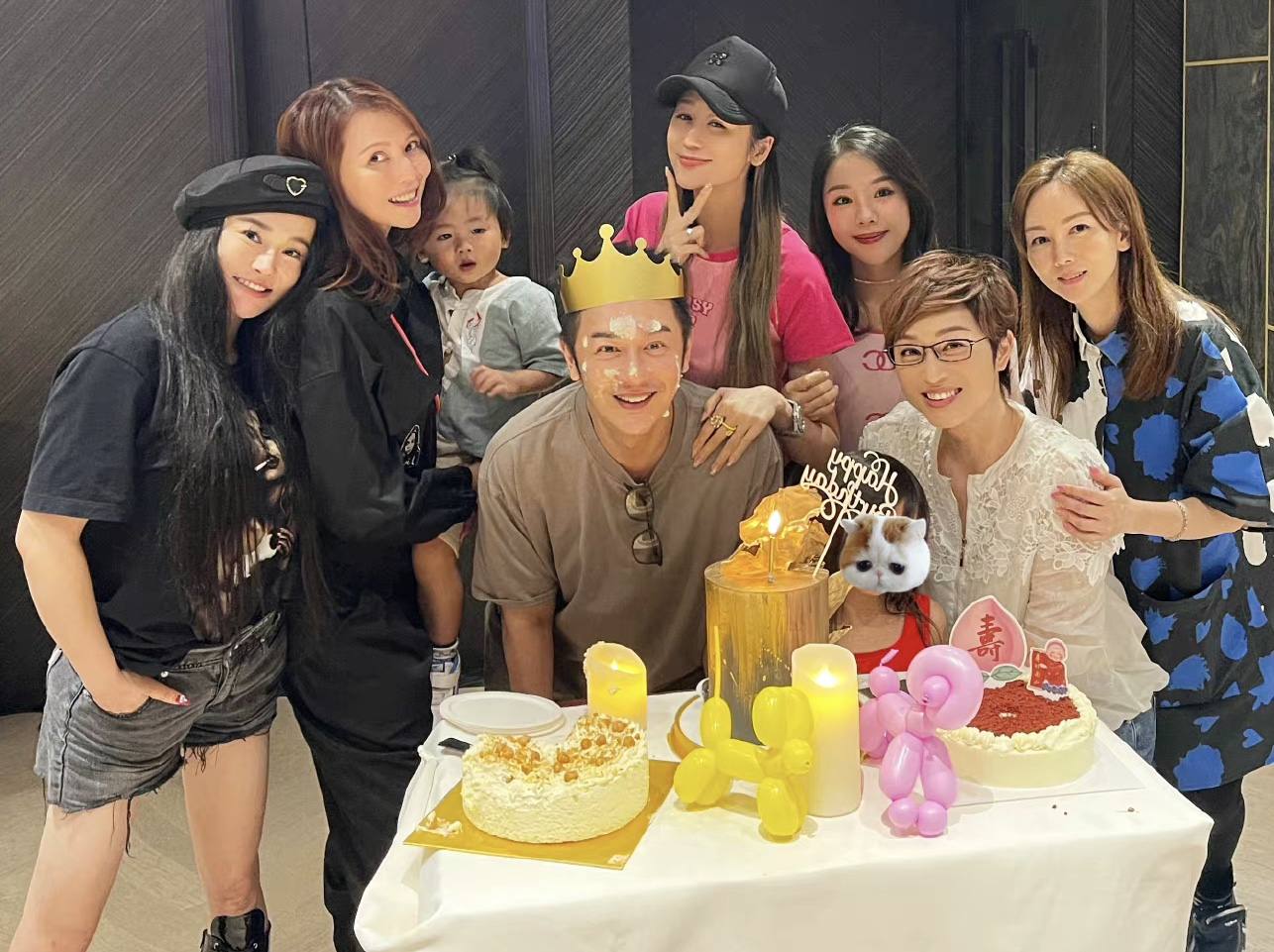 Chen Haomin's 52nd birthday was filled with stars, and his wife Jiang ...