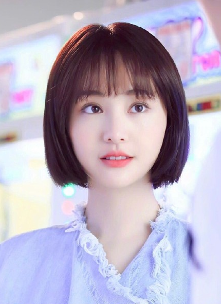 Actresses have short hair, Cheng Xiao is pretty, Yang Zimei is cool ...