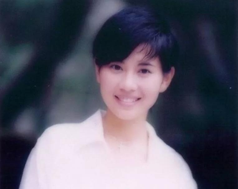 There is nothing enviable about Huang Shengyi who is married to a ...