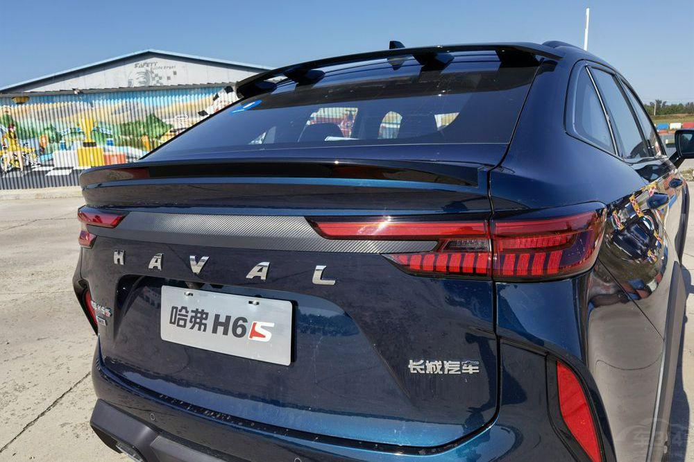 Haval H6S compared with WEY Macchiato, DHT's own brother, how to choose? - iMedia