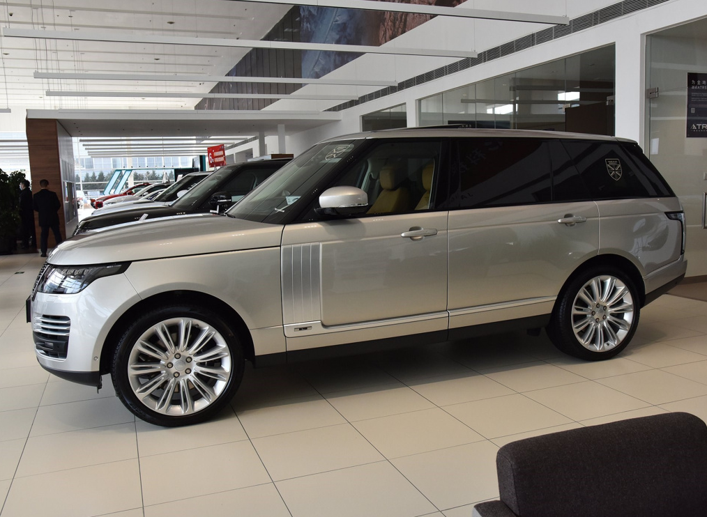 Land Rover Range Rover respects the creation extended version, and some ...