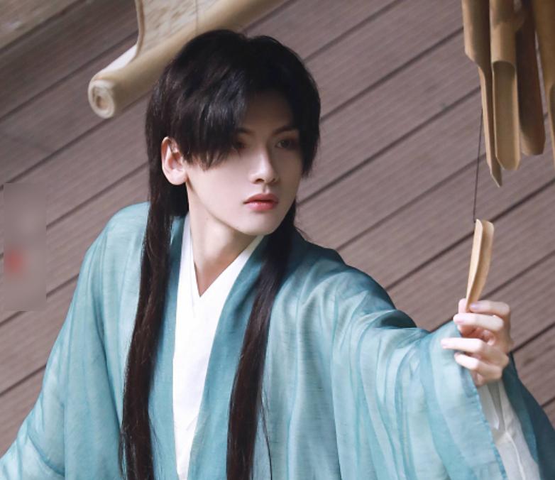 Zhai Xiao heard that Zhang Linghe was exposed to the group filming ...