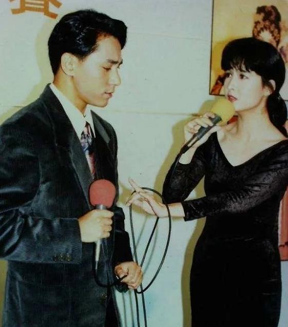 The 53-year-old Zhou Huimin's recent photo has changed, and he met ...