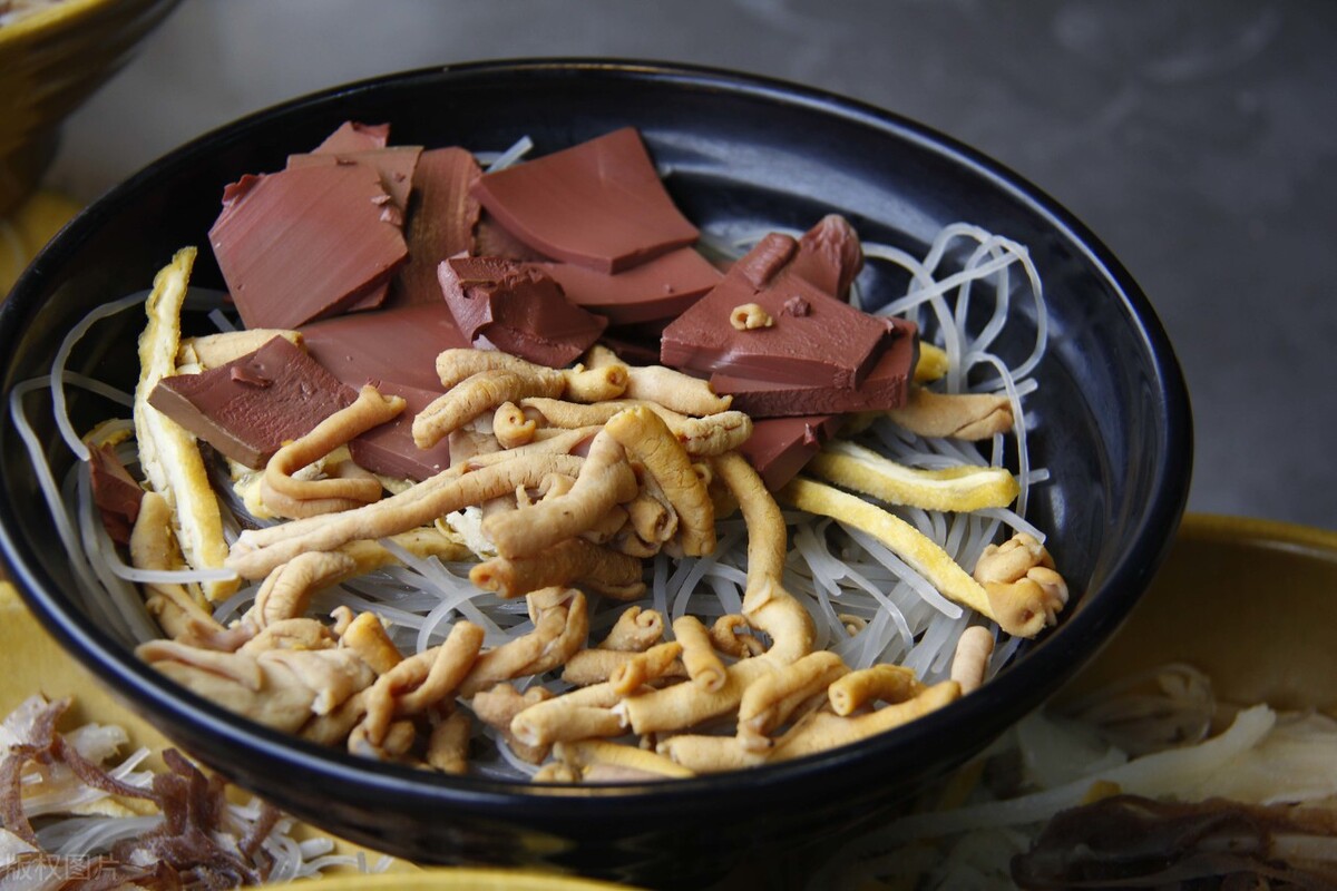 Pig blood, duck blood and chicken blood are all blood but not the same ...