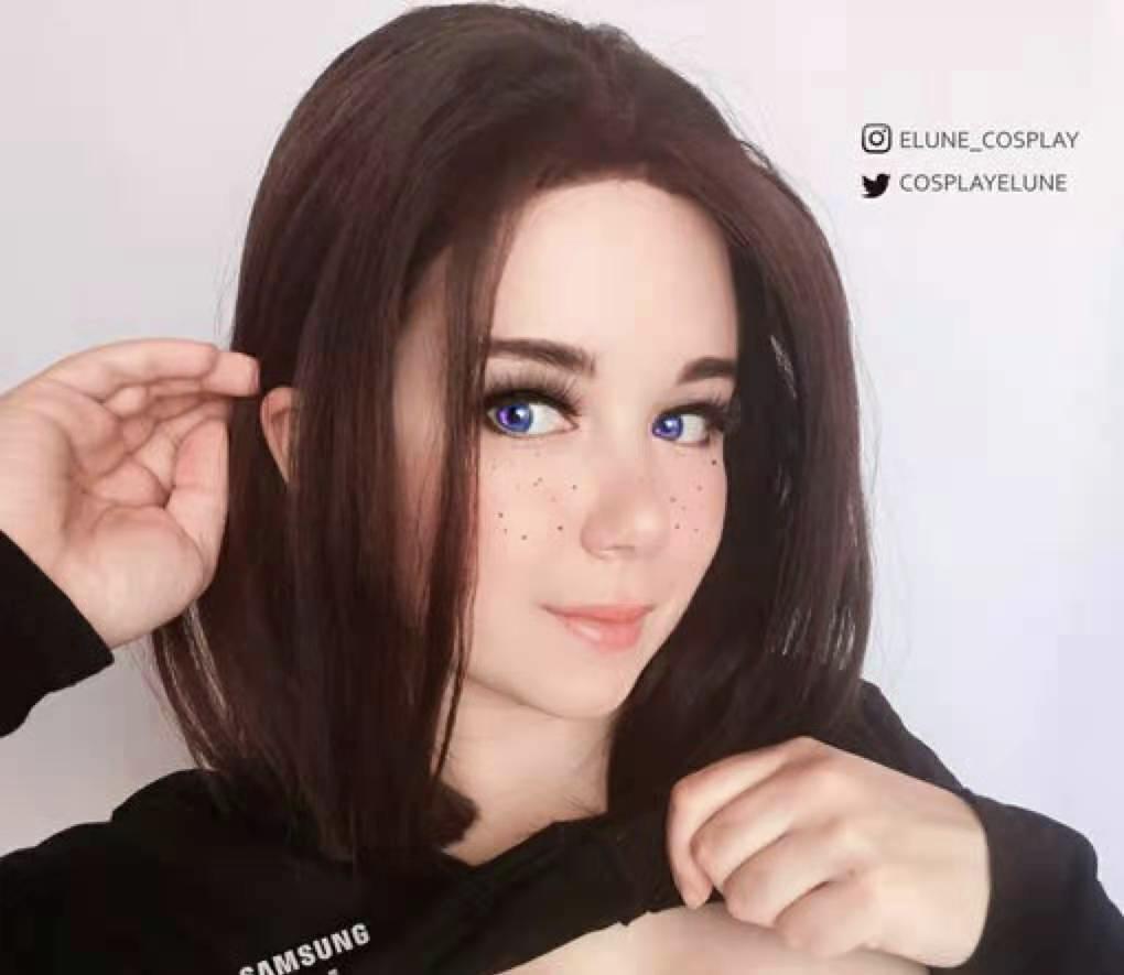 Samsung's smart female assistant triggers a cosplay frenzy of foreign ...
