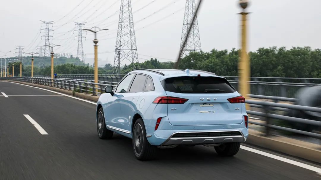 2.0T+9DCT, the brand-new domestically-made flagship SUV has a sense of luxury without losing the ...