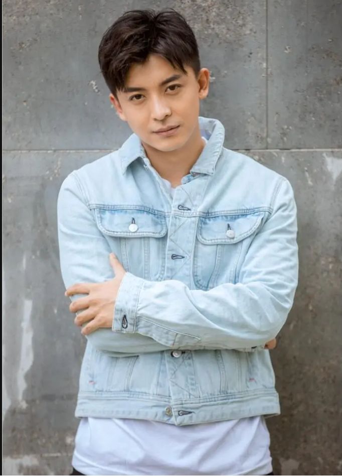 Both dramas were followed in Zhao Wei's footsteps, and there was no ...