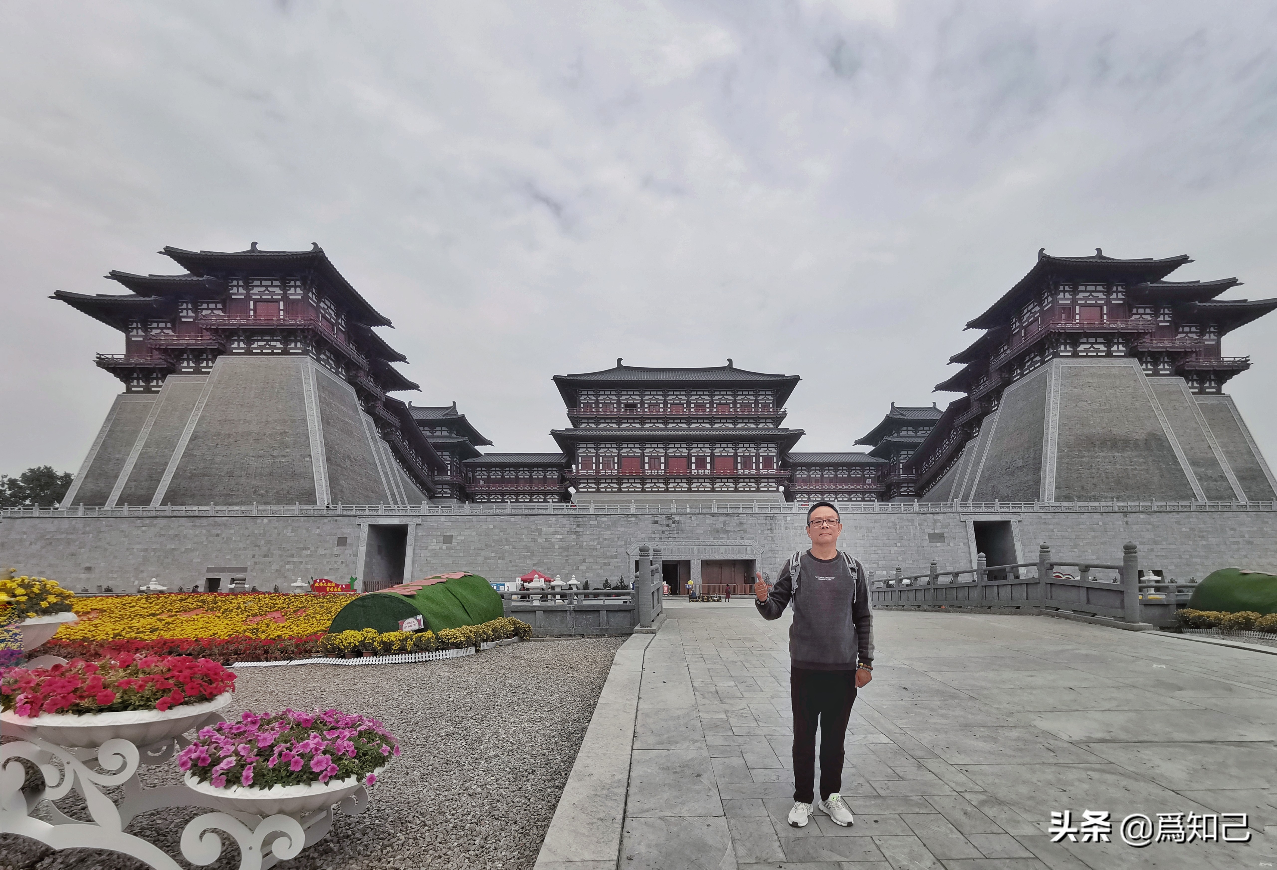 Yingtian Gate is the highest gate in ancient China and is known as "the ...