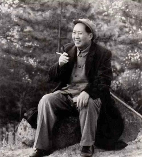 Mao Zedong's "smoking", you can pumping 50 in one day, for the last two ...