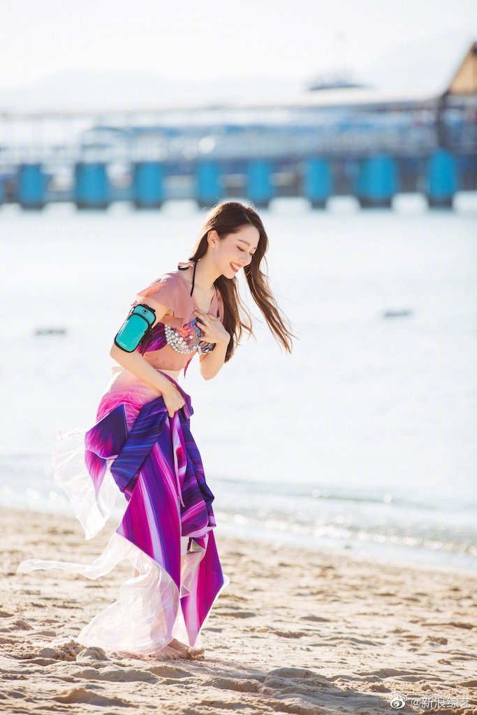 When Lang Lang's wife Gina put on a mermaid costume, she was even more ...