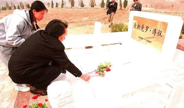 Li Shuxian and the last emperor had a divorce. Reason: I wanted a child ...