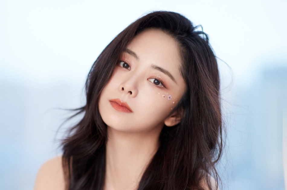 Do you like Tan Songyun?Here comes#The most beautiful god. Lovely ...