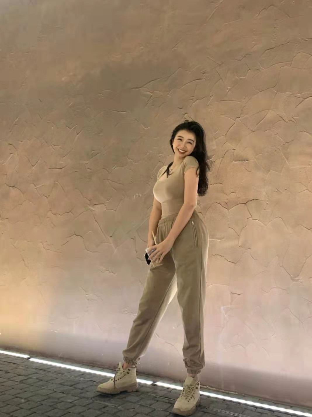 The best body sports host Zhang Manyuan training photo, the upper ...