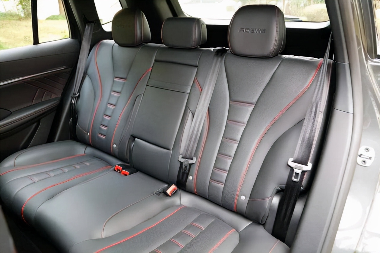 How about the new Roewe RX5 MAX? - iNEWS