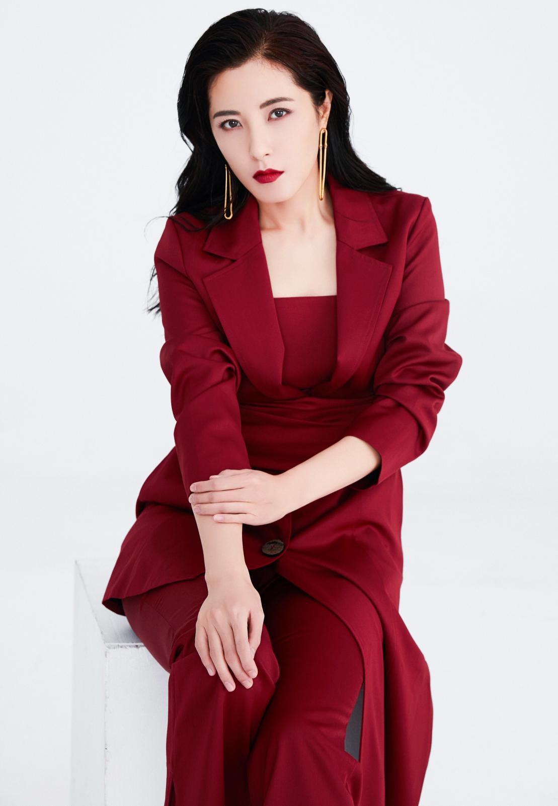 Appreciation of 10 most beautiful photos of actress Zeng Li after 70 ...