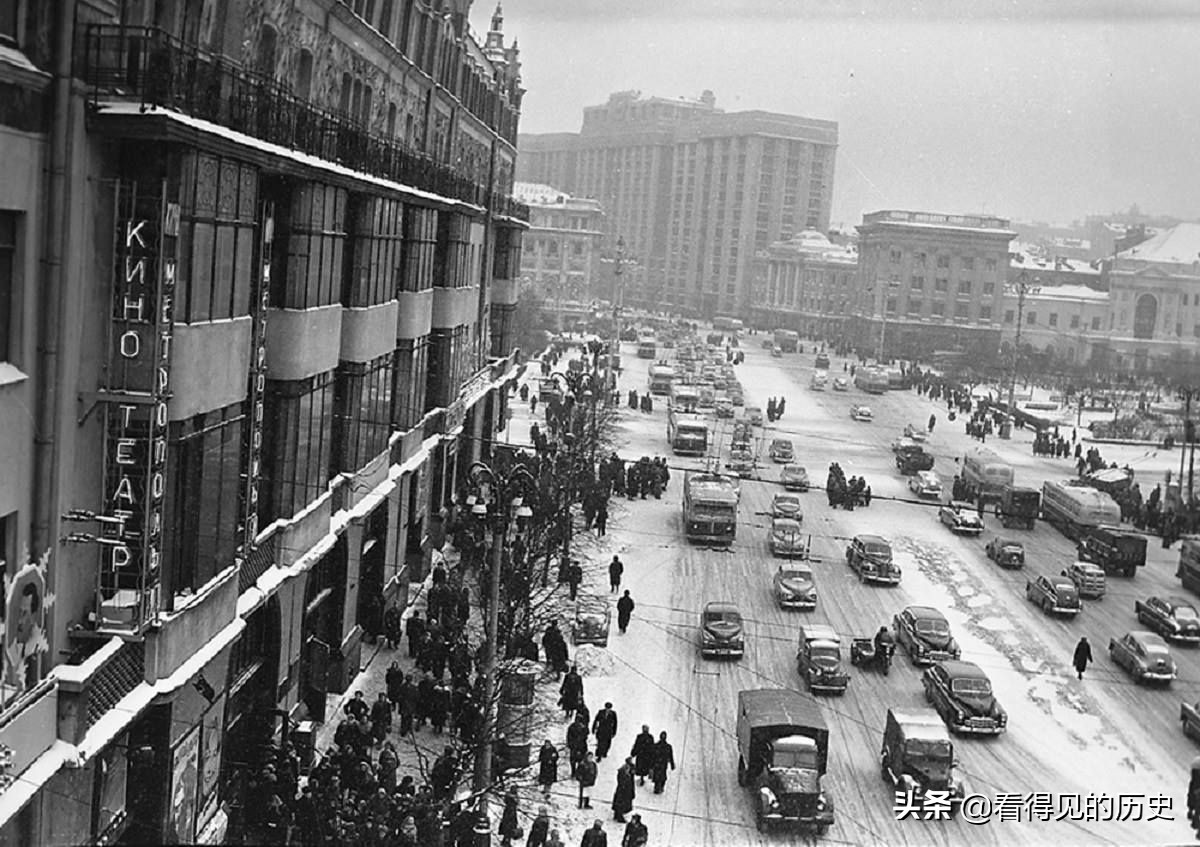 Old Soviet photos Moscow in the 1950s was as brilliant as fireworks - iNEWS
