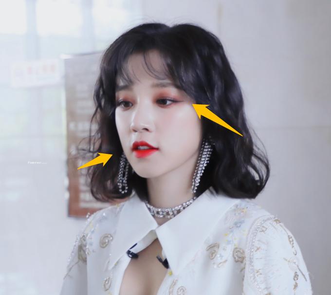 Song Yuqi always wears heavy make-up. Recording "Running Man 9" removes ...