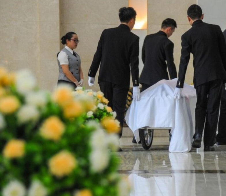 Why do people poop before they die?After knowing the reason, it was ...