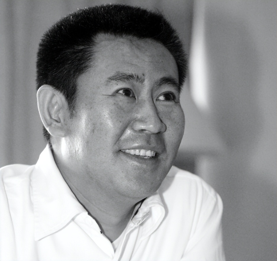 CCTV host Zhao He died only 6 months after retiring, and left a tearful ...