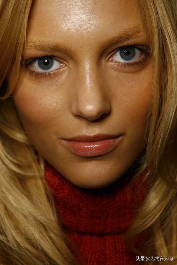 European and American stunners 3: Polish supermodel Anja Rubik - iNEWS