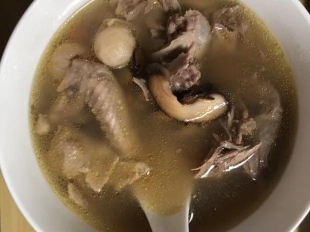 One of the top ten nourishing soups "Pigeon Soup" - iNEWS