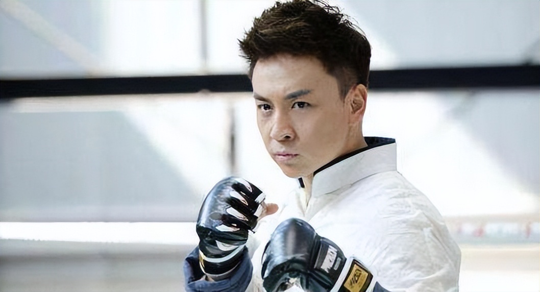 Why didn't Shi Xiaolong develop in the entertainment industry all the time?It turned out that he ...