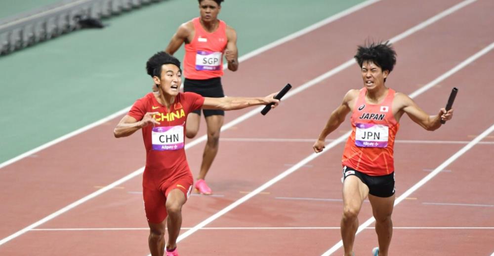 Famous scene! 21-year-old Chen Jiapeng reversed the situation with his last shot and defeated ...