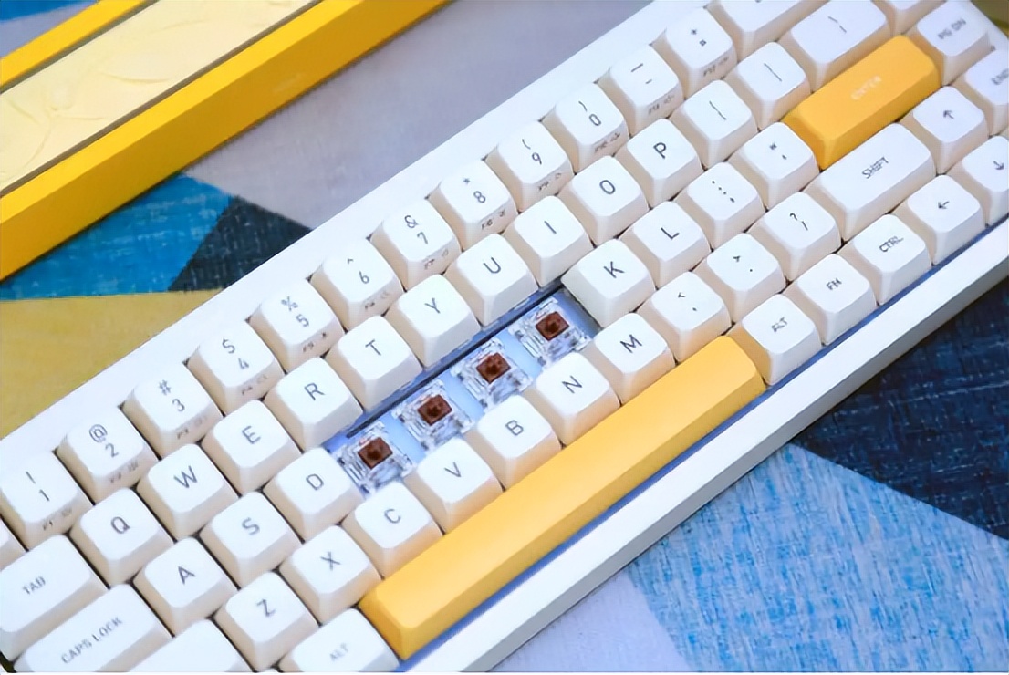 Mechanical keyboard meets aromatherapy, who would have thought that ...