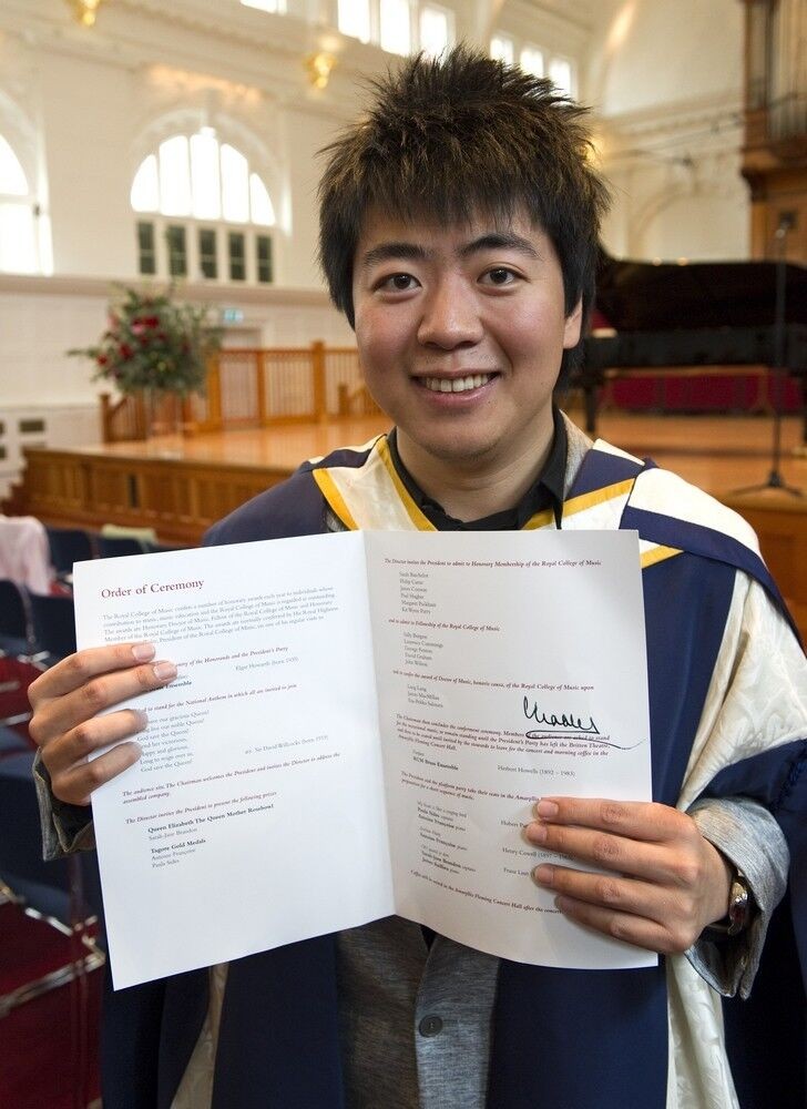 From being admired by thousands of people to being notorious, Lang Lang ...
