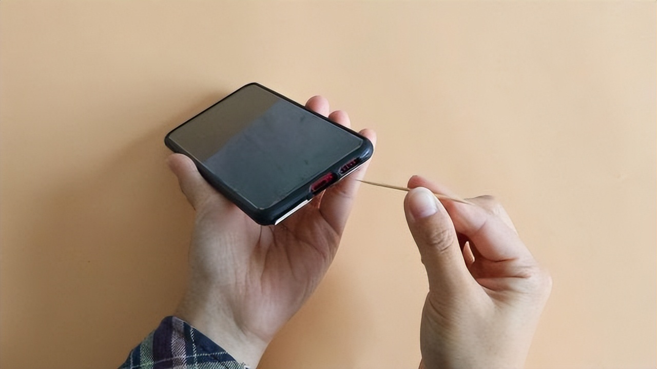 Don't rush to send your phone for repair if it can't be charged. A ...