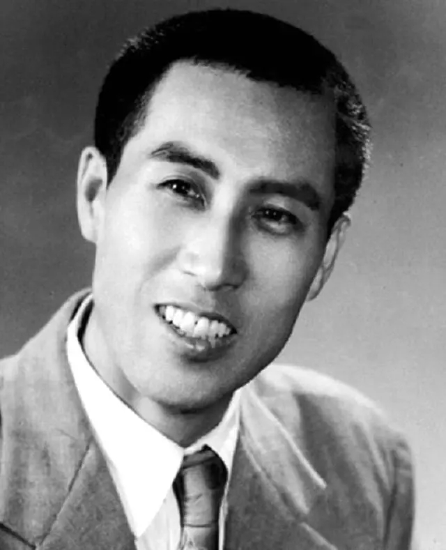 Liang Yin's second wife, Yu Hu, made a rare appearance. She fell in ...