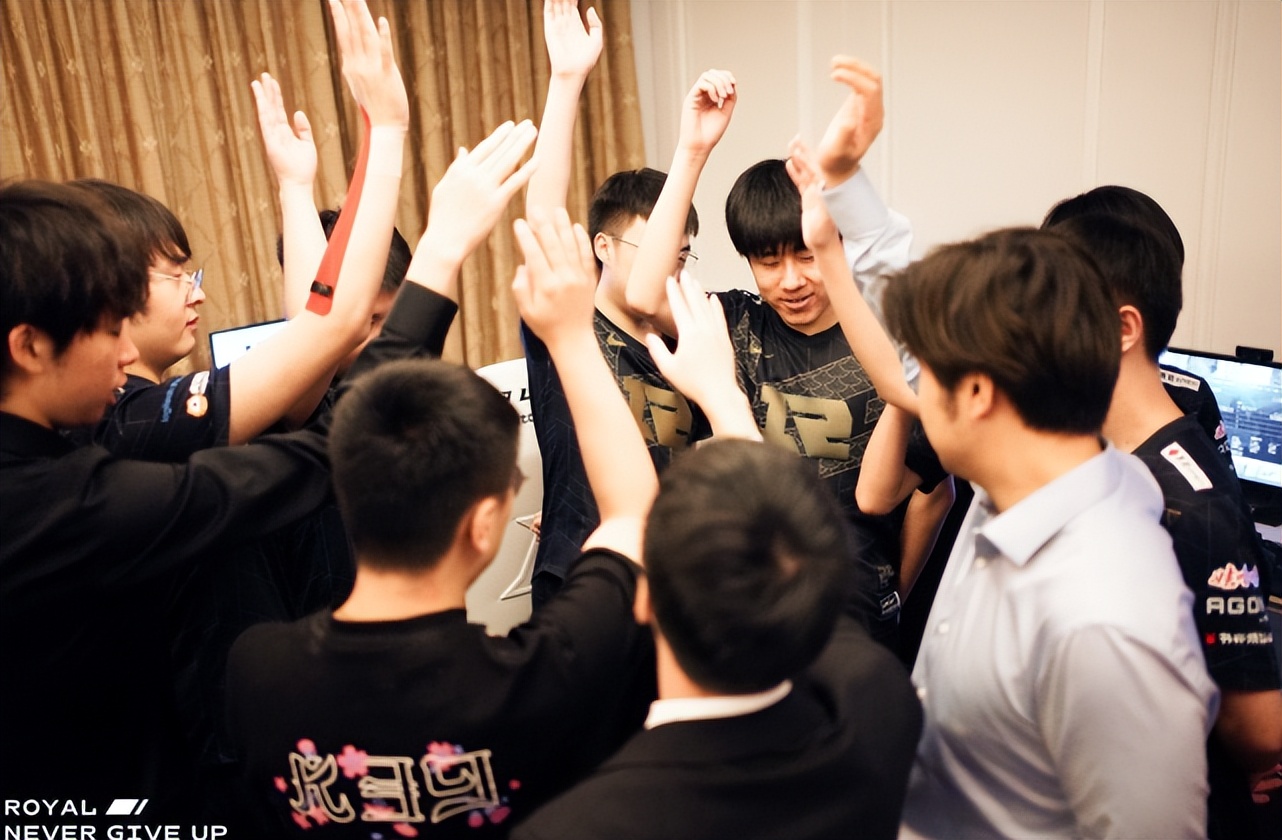 RNG躺進S12條件苛刻！一切在於EDG！每一局都是關鍵 - 頭條匯