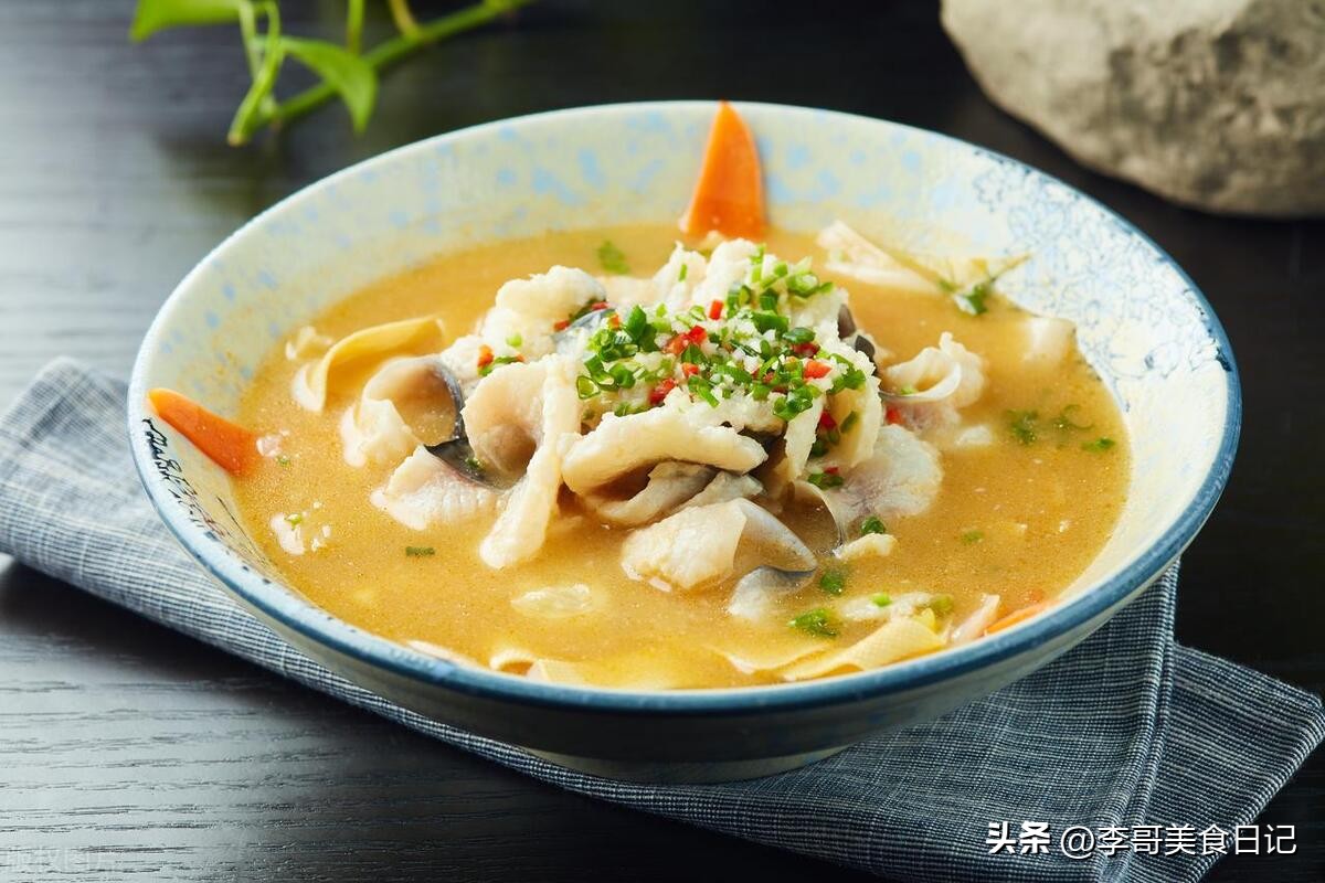 Fish fillets in golden soup, according to my method, hot and sour and ...