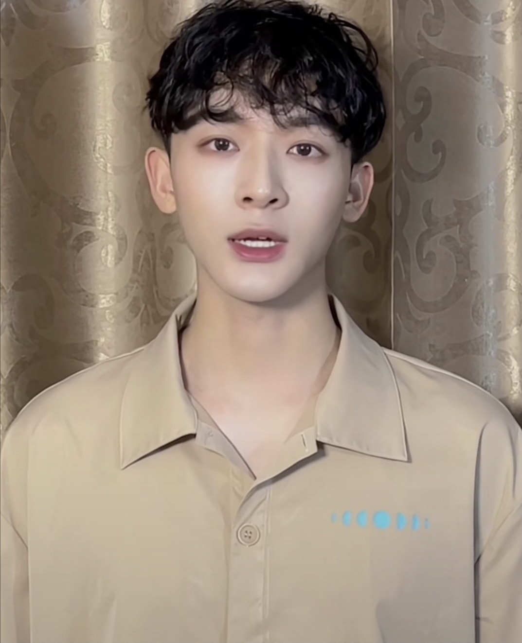 Zhang Wanyi's "Glory of Our Fathers" is scheduled to be released on CCTV 1. She will star in the ...