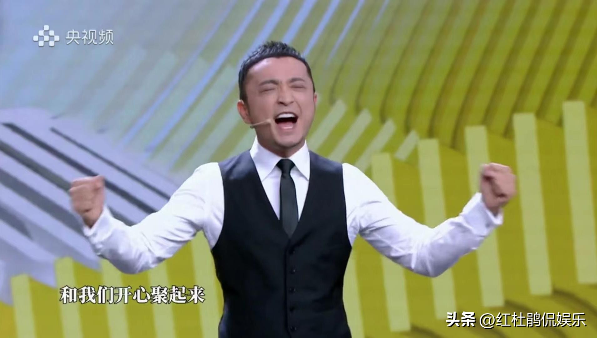 CCTV's "Happy Gathering of Comedy" started broadcasting, and Nigmaiti ...