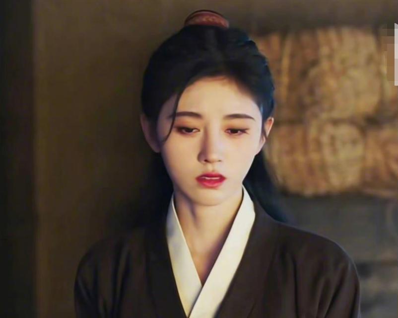 Jiang Luxia: "Operation Red Sea" shaved her head, and now she is amazing in "Special War Glory ...