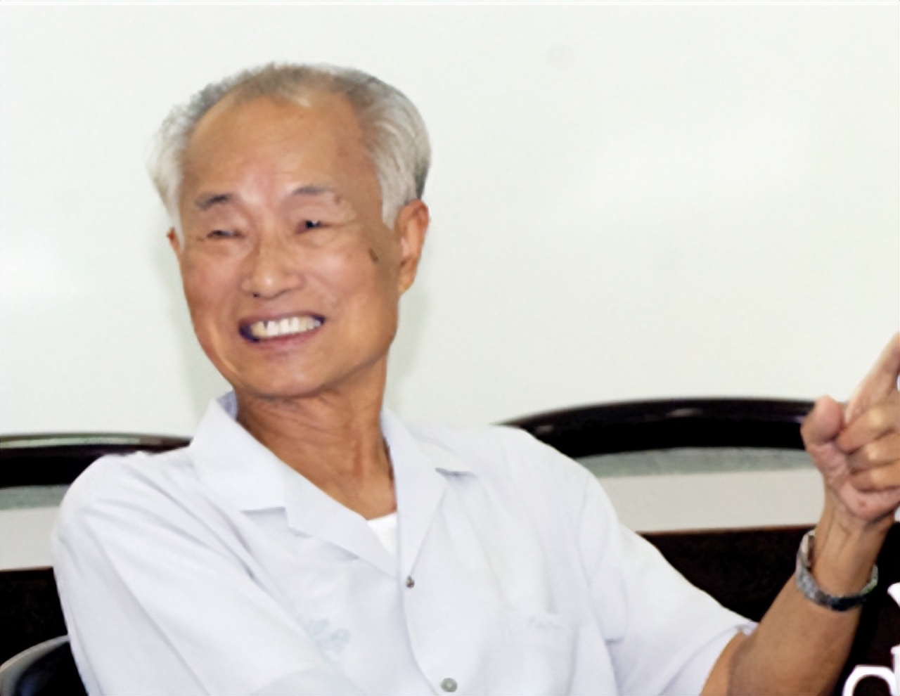 In 1988, Wang Guangmei visited Lin Ruo but was rejected. She went alone ...