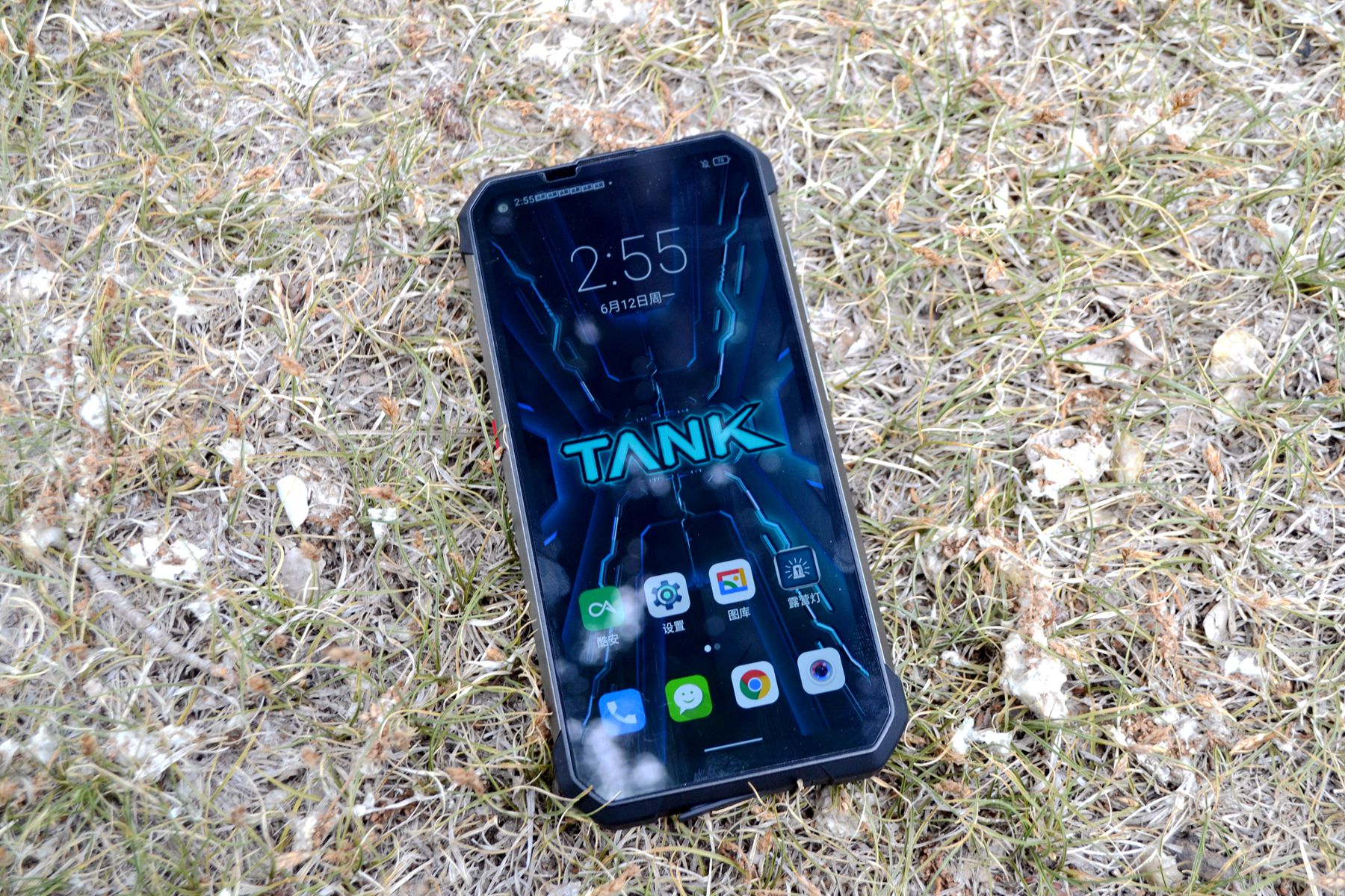 Breakthrough imagination! The most hardcore TANK three-proof mobile ...