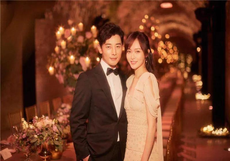 The second anniversary of Tang Yan Luo Jin's romantic date, happy and ...