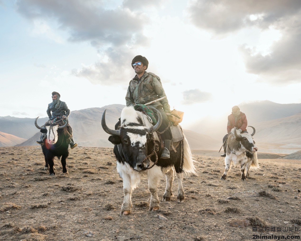 "Afghanistan" A historical journey through the top of the world ...