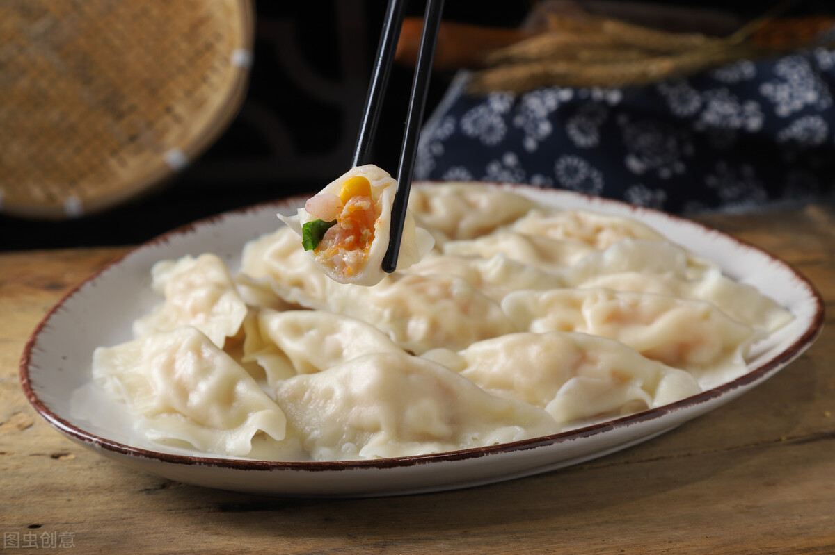 Why do major factories choose dumpling machines to make dumplings? - iNEWS