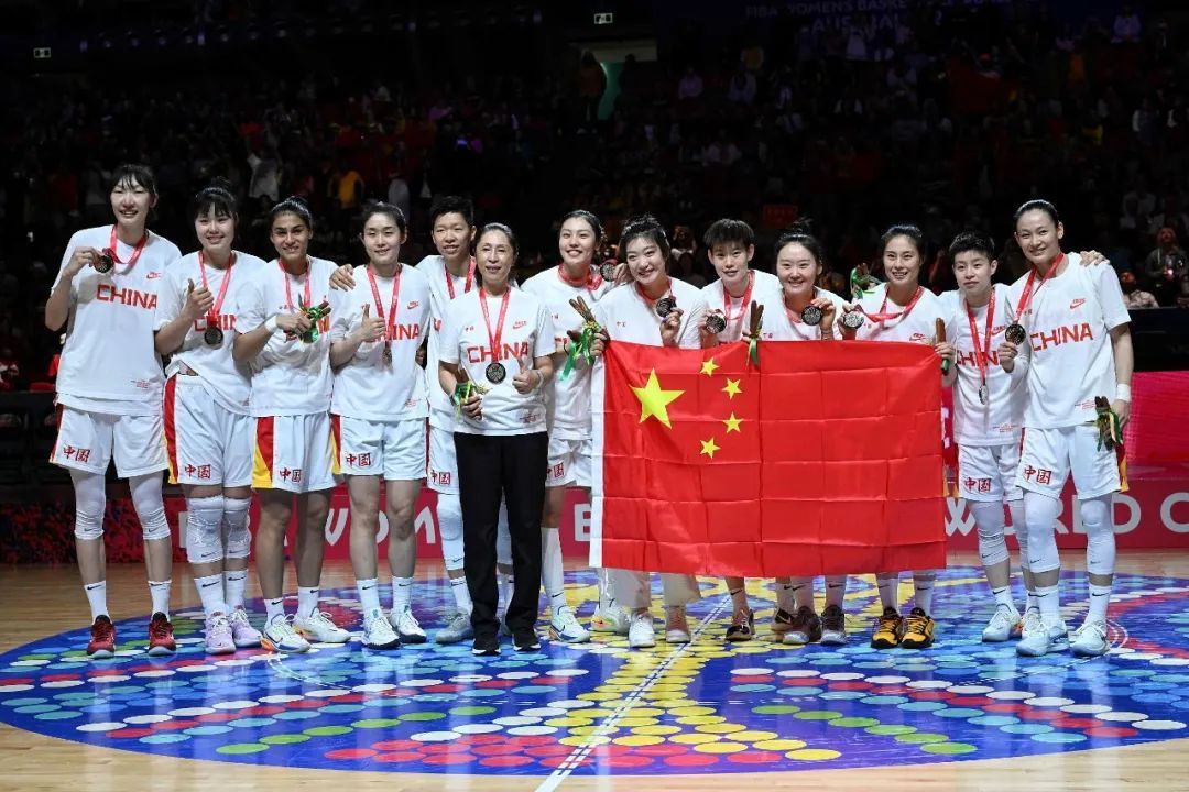 FIBA praises Chinese women's basketball Han Xu: standing tall, talented ...