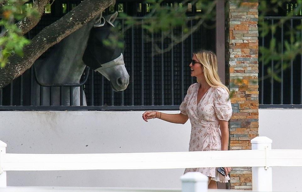40-year-old Ivanka has a slender figure and is so beautiful in a pink ...
