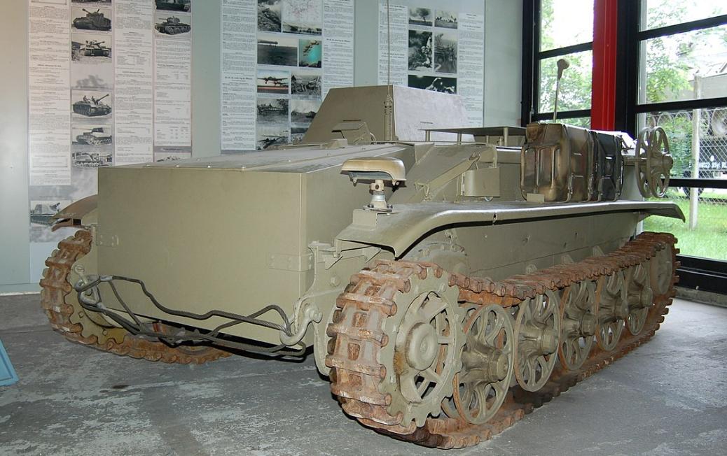 Three kinds of remote control unmanned tanks made by the Germans in ...