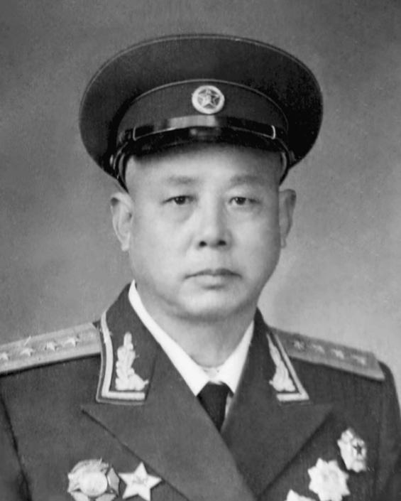 In 1945, the old Red Army stormed Lin Biao's residence angrily and ...
