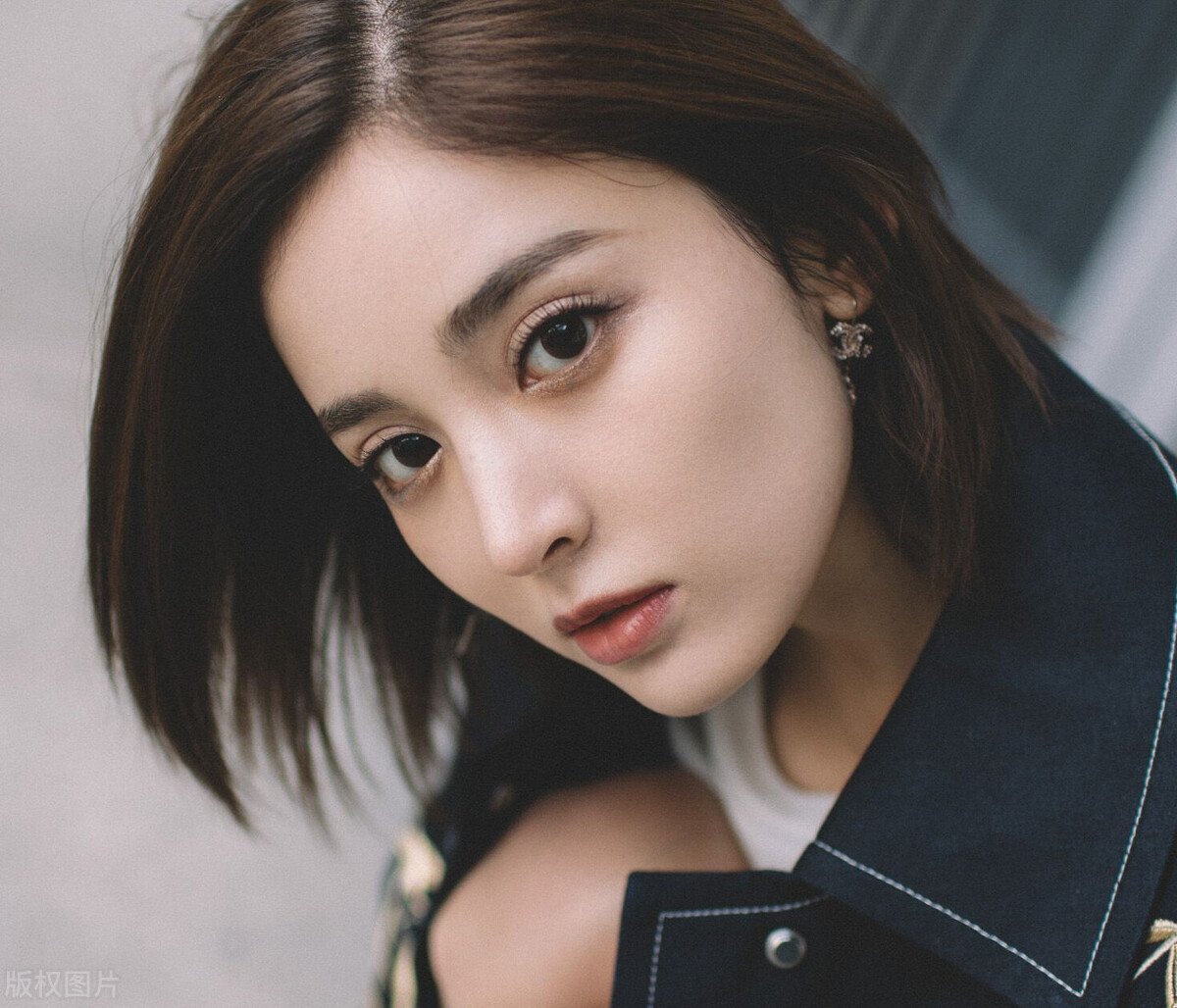 Gossip: Gu Lina, Xu Kaicheng, Zhang Tianai, Wang Yibo, Dilireba, Zhao ...