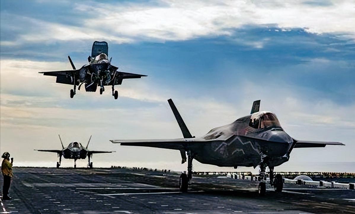 J-20C fighter!China can really make it, the nozzle is deflected by 90 degrees, and it can take ...